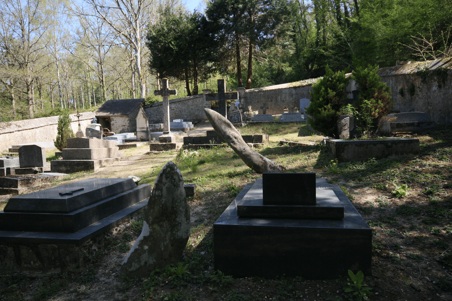 Les tombes de Maincourt - le Pays d'Yveline