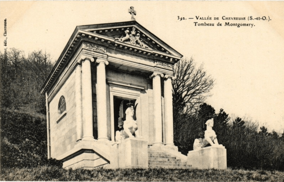 Le mausolée - le Pays d'Yveline